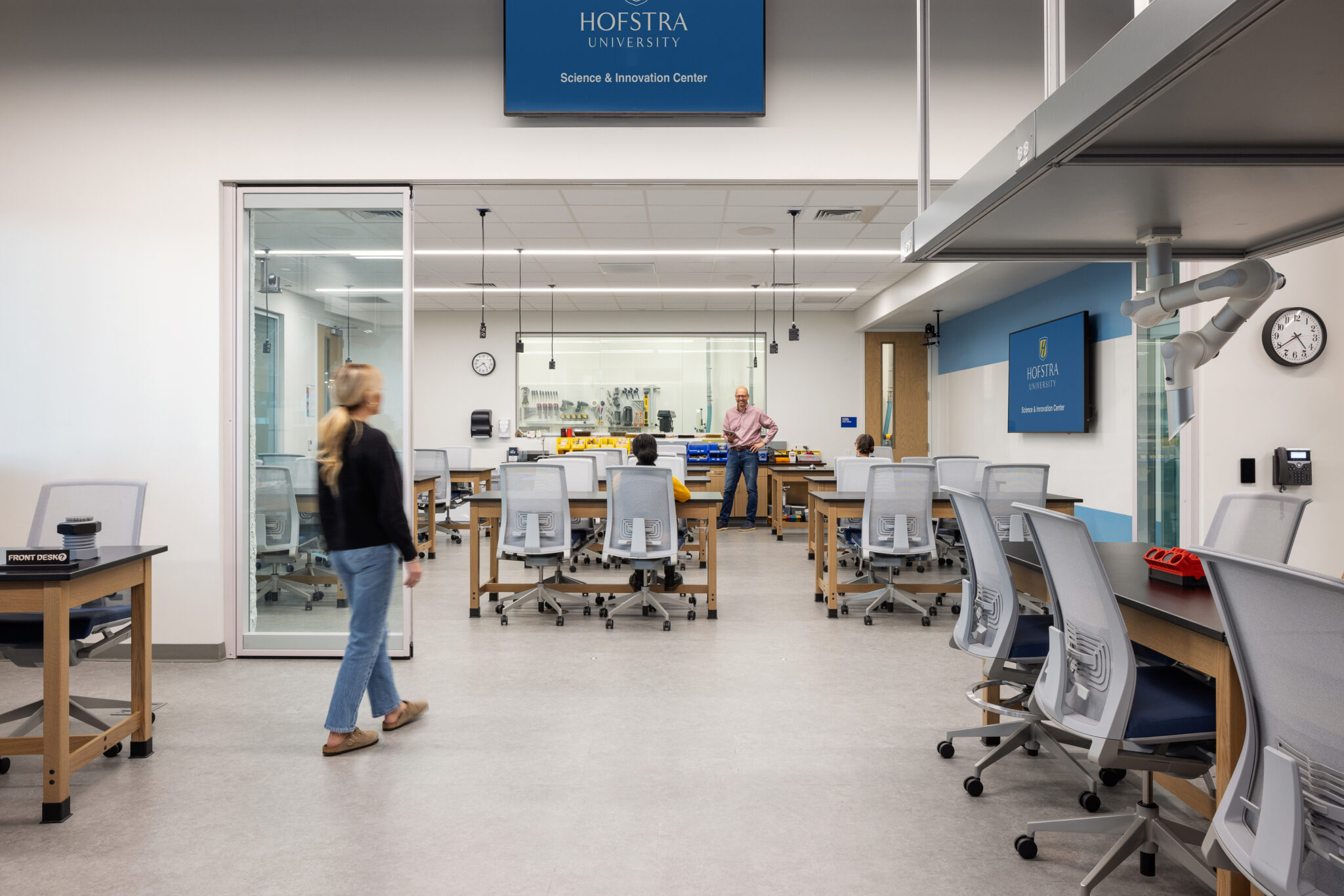 Hofstra University Science and Innovation Center - HLW