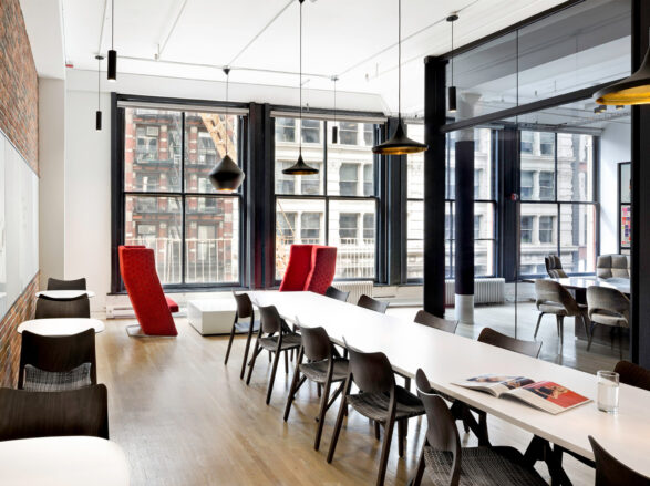 UNIQLO North American Headquarters - HLW